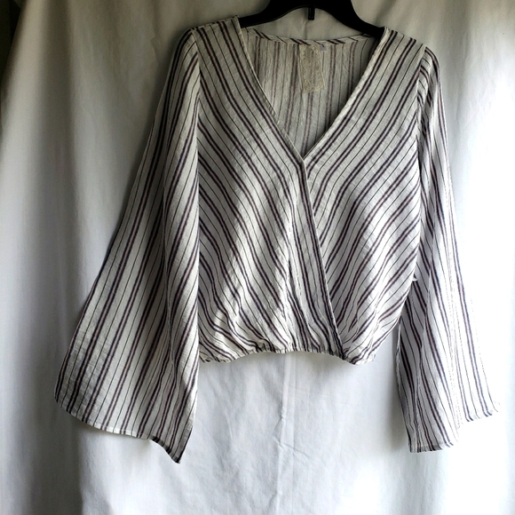 Sadie & Sage | Tops | Nwt Sadie Sage Bell Sleeves Blouse White With ...